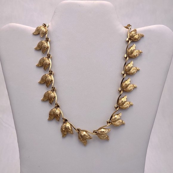 Monet | Jewelry | Vintage Monet Tulip Motif Necklace | Poshmark